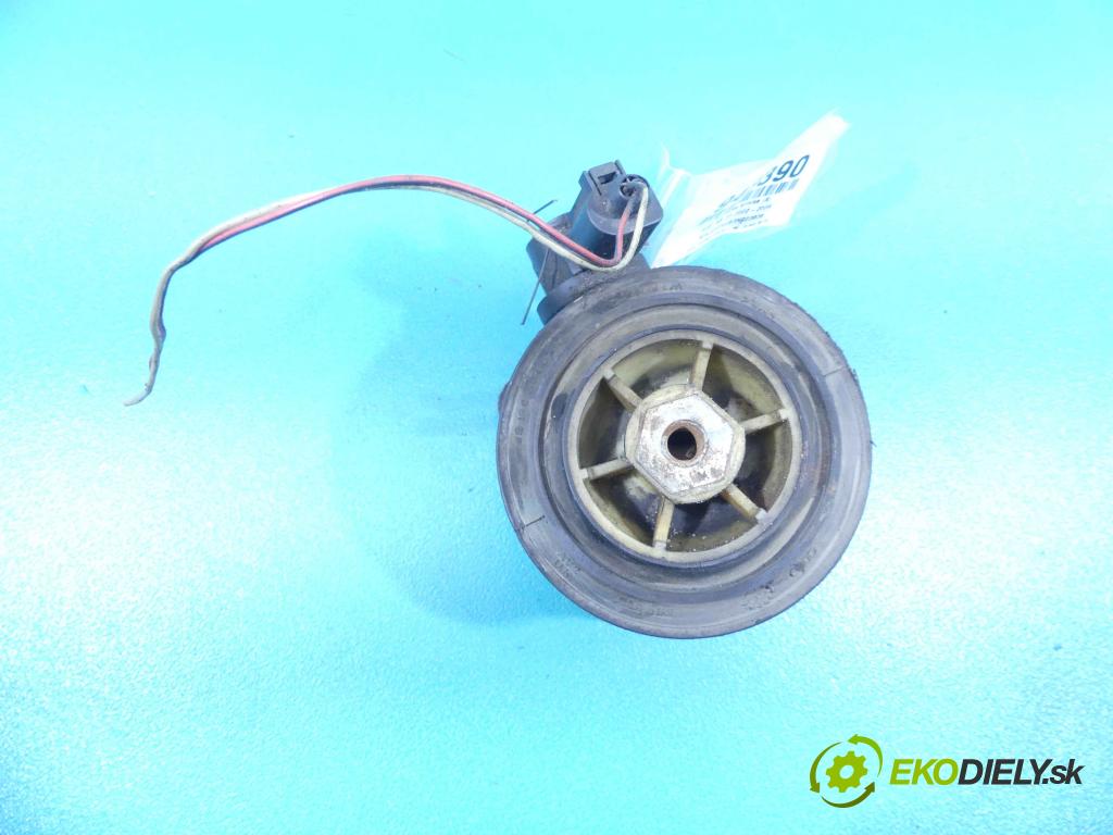 Audi A8 D3 2002-2009 4.2 V8 334KM automatic 246 kW 4172 cm3 4- Polštář ...