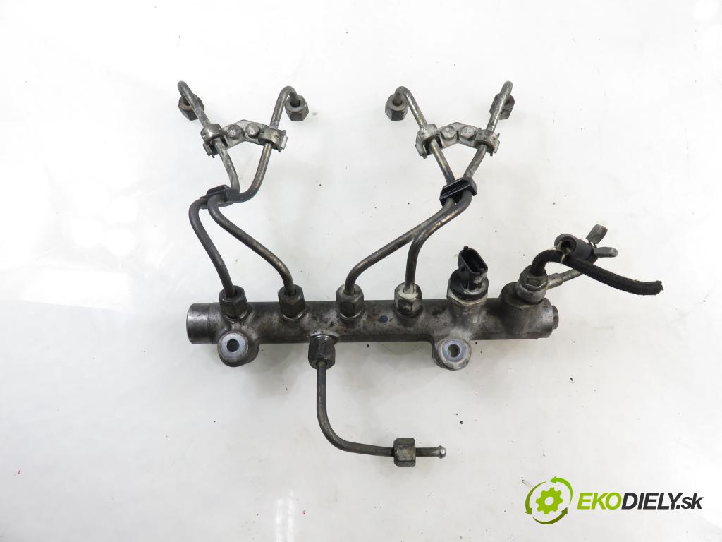 OPEL ASTRA H GTC (L08) HB 2006 74,00 1.7 CDTi - Z 17 DTH 1686,00 lišta ...