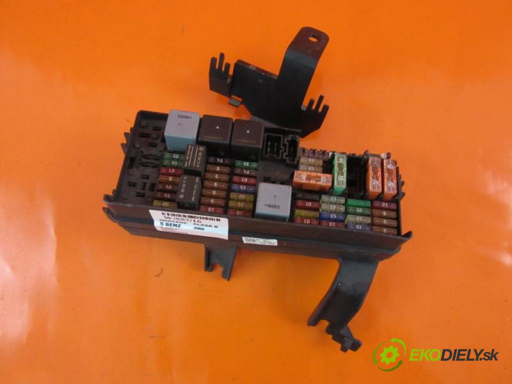 MERCEDES BENZ R R 500 4-MATIC M 113.971 automatic 7 - 4X4 225 kW 306 km ...