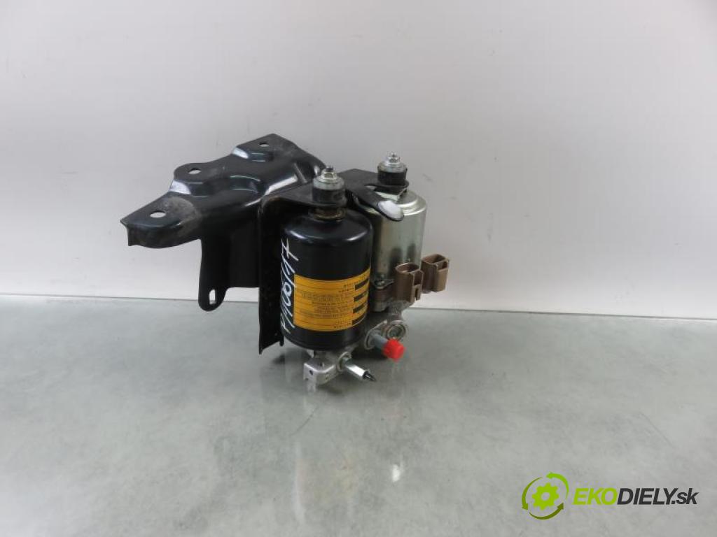 TOYOTA AURIS I (E15) 1.8 HYBRID 2ZR-FXE automatic 73 kW 99 km pumpa ...