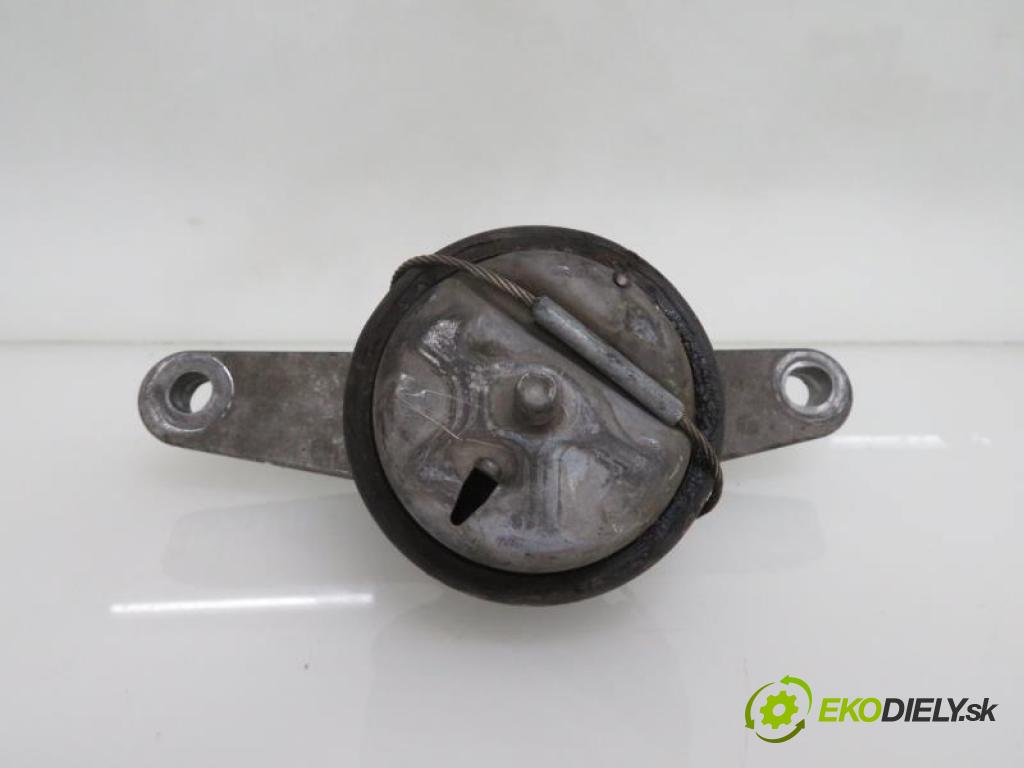 VOLVO C70 II 2.4 D5 D 5244 T13, D 5244 T8 automatic 5 stupňová 132 kW ...