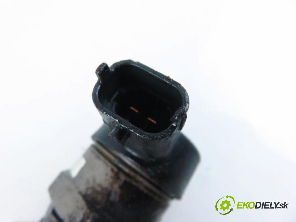 TOYOTA COROLLA E12 1.4 D 1ND-TV manual 5 stupňová 66 kW 90 km lišta ...