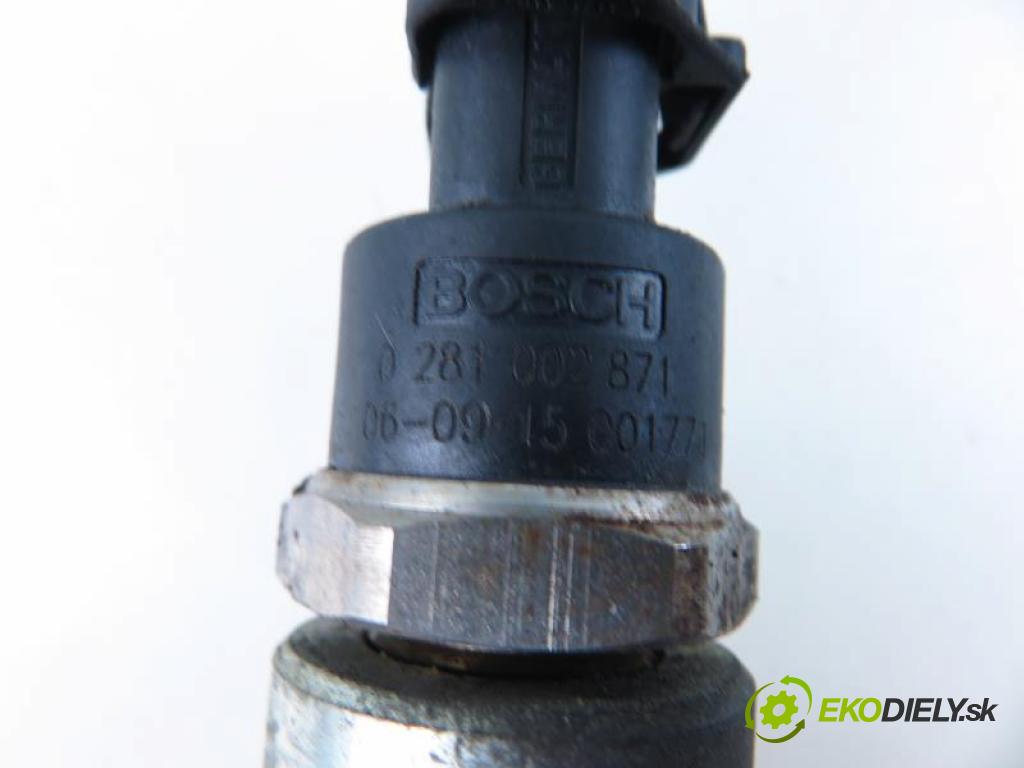 TOYOTA COROLLA E12 1.4 D 1ND-TV manual 5 stupňová 66 kW 90 km lišta ...