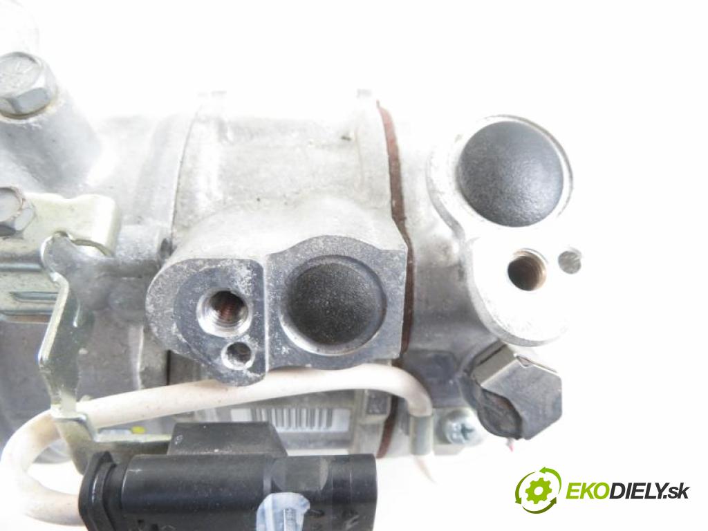 INFINITI Q30 HB 2017 2,00 Kompresory klimatyzacji 1991,00 KOMPRESOR ...