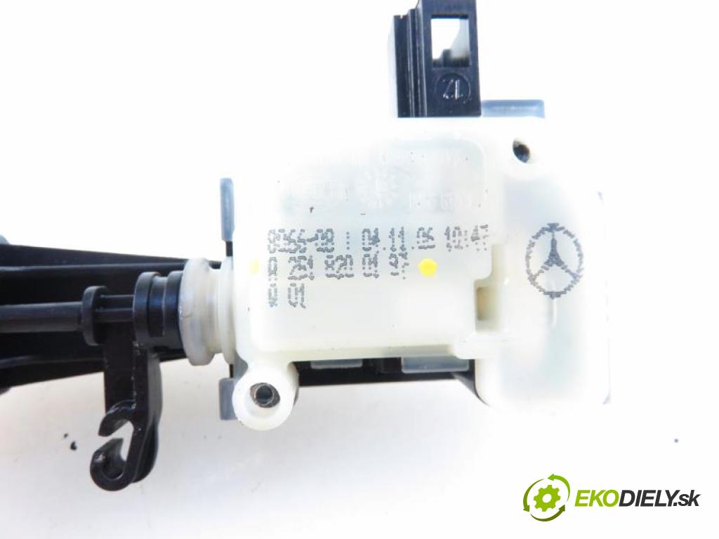 MERCEDES-BENZ KLASA GL (X164) SUV 2007 3996,00 Zamki i siłowniki 3996 ...