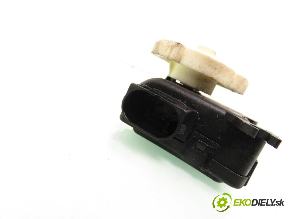 SKODA FABIA I (6Y2) KOMBI 2003 1896,00 Sterowniki i elementy ...