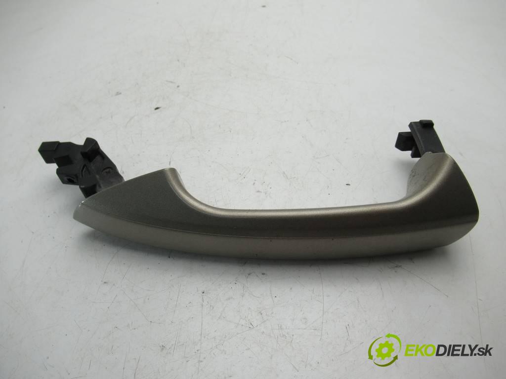 Mercedes-Benz W204 2010 184KM SEDAN 4D 1.8B 184KM 07-14 1800 Kľučka ...