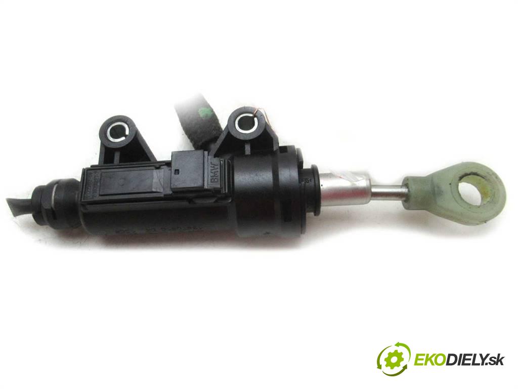 BMW E90 SEDAN 4D 2.0i 170KM 04-11 spojkový válec motorek spojky 9122702 ...