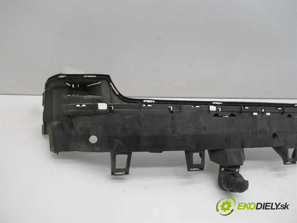 Mercedes-Benz C W203 KOMBI 5D 2.7CDI 170KM 00-06 Úchyt nárazníka zad ...