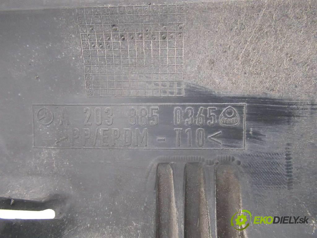 Mercedes-Benz C W203 KOMBI 5D 2.7CDI 170KM 00-06 Úchyt nárazníka zad ...