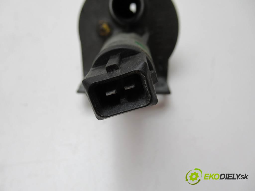Volkswagen Audi - prívod vzduchu 049133453E 0280140164 | EkoDiely.sk