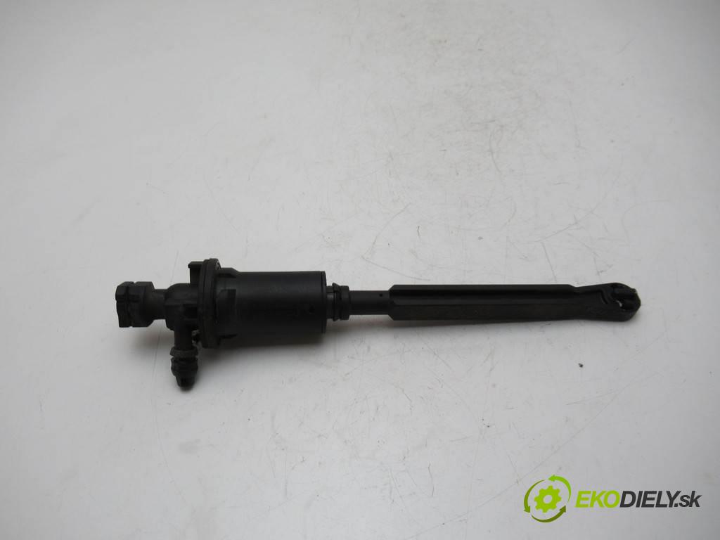 Renault Trafic II 2007 2.0CDTI 114KM 01-14 2000 spojkový válec motorek ...