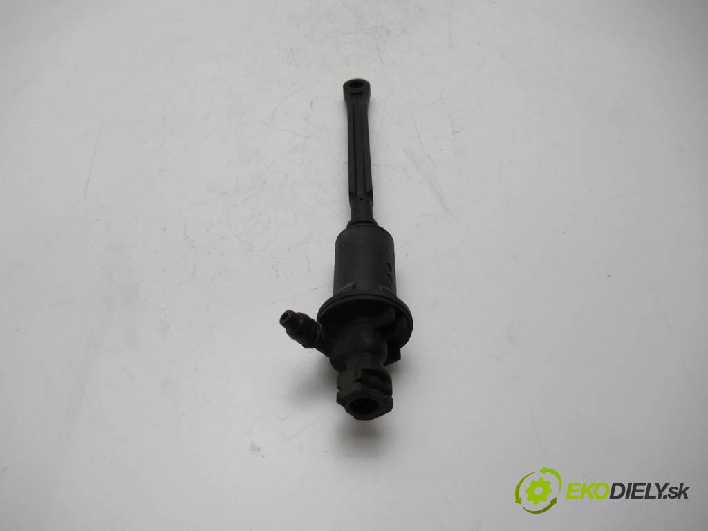 Renault Trafic II 2007 2.0CDTI 114KM 01-14 2000 spojkový válec motorek ...