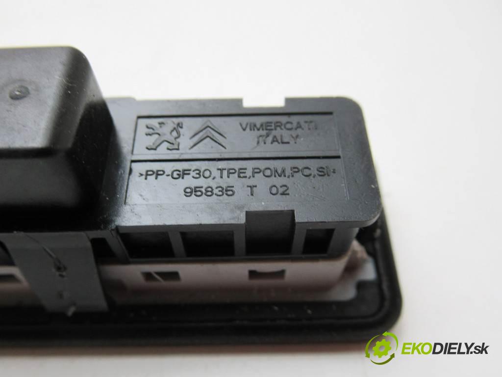 Peugeot 308 II SW 2014 T9 KOMBI 5D 2.0HDI 150KM 13- 1997 klika zadní ...