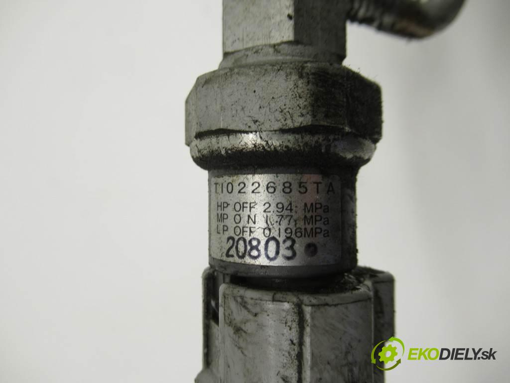 Subaru Forester III SH 2.0B 150KM 08-13 rúrka klimatizácie T1022685TA ...