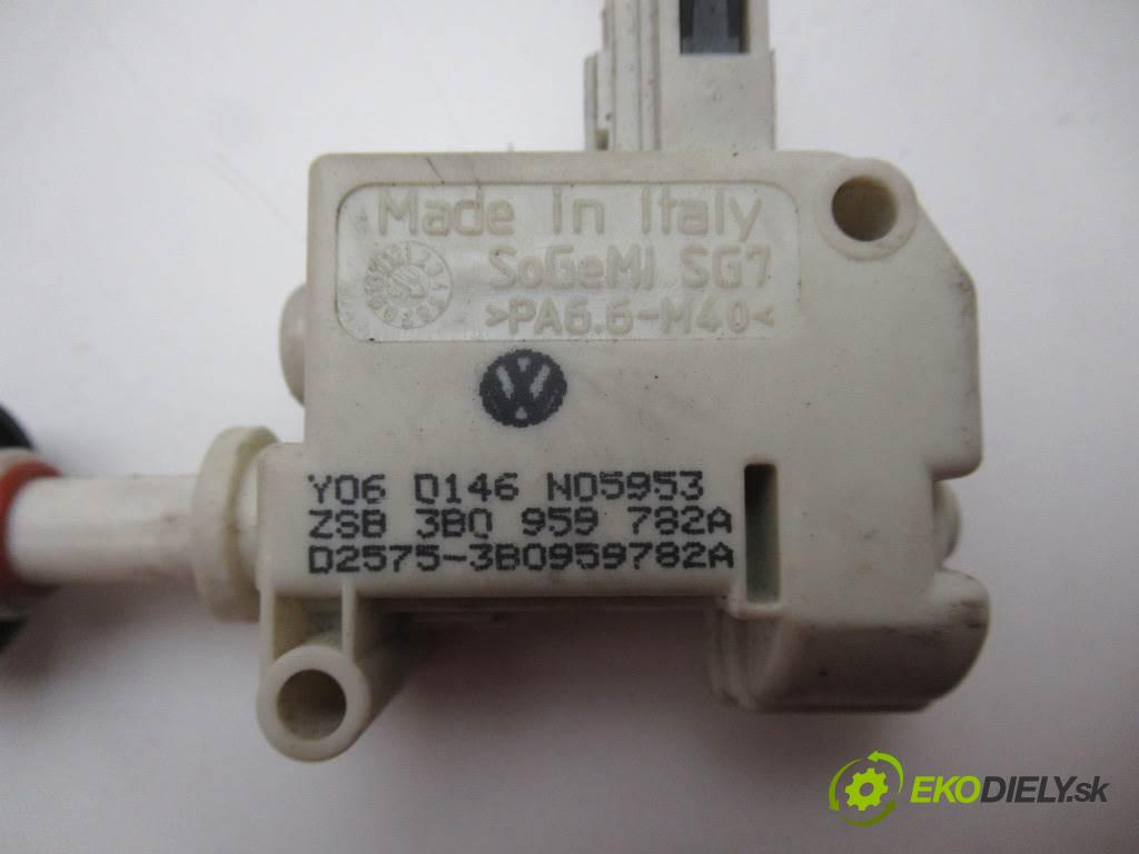 Audi A6 C6 QUATTRO KOMBI 5D 3.0TDI 233KM 04-08 Dvierka odkladacia ...