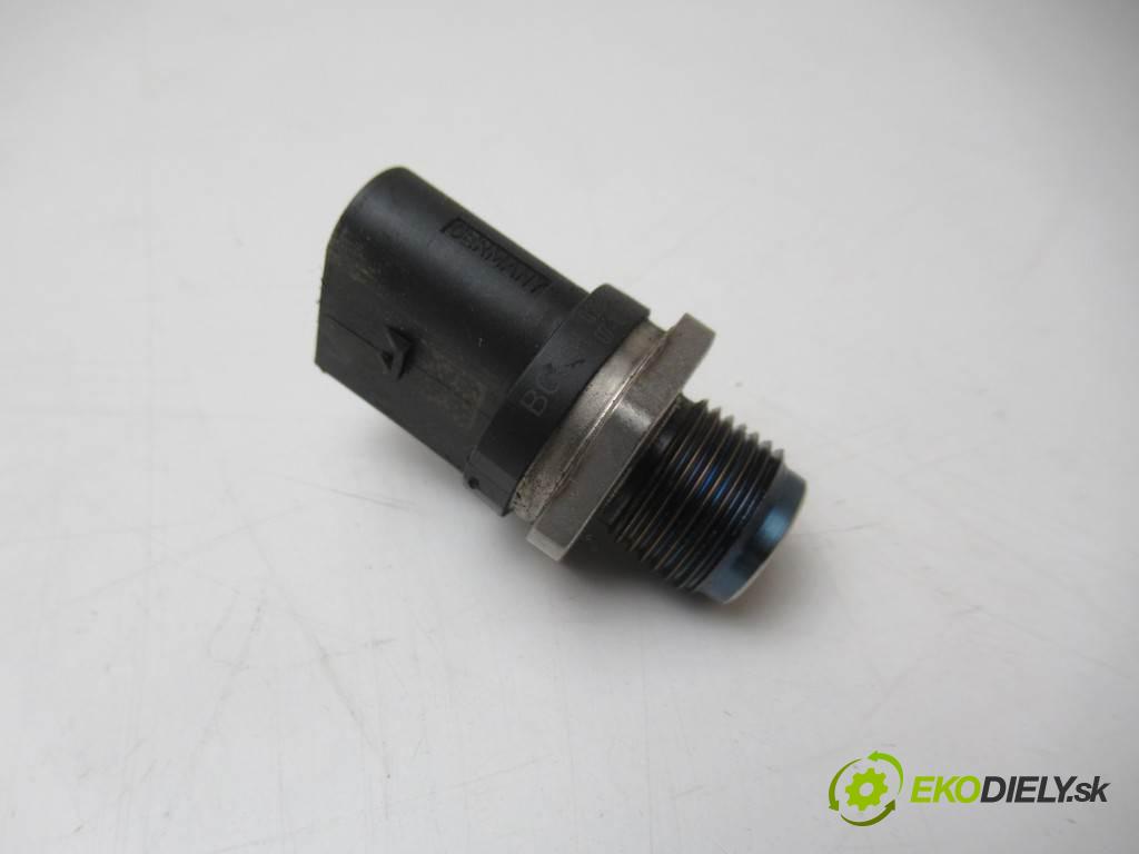 Chrysler 300C KOMBI 5D 3.0CRD 218KM 04-10 snímač tlaku paliva ...