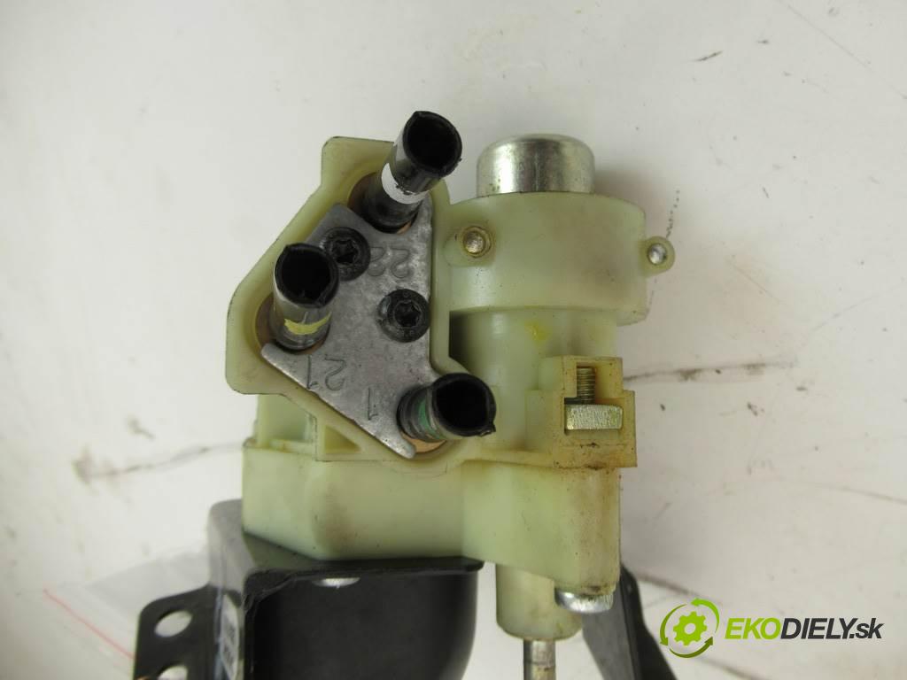 Volvo FH EURO5 GLOBETROTTER 440 ventil kulisa brzdy ruční brzdy ...