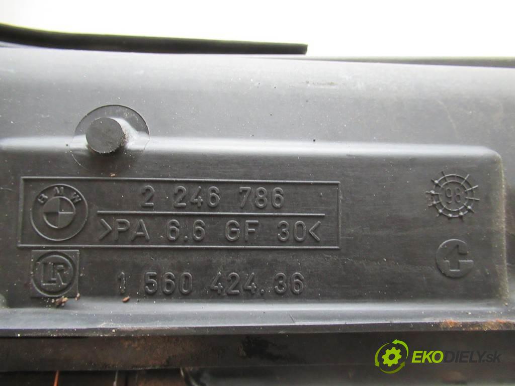 BMW 3 E46 1998 SEDAN 2.0D 136KM 98-03 2000 nádržka vyrovnávací kapaliny ...