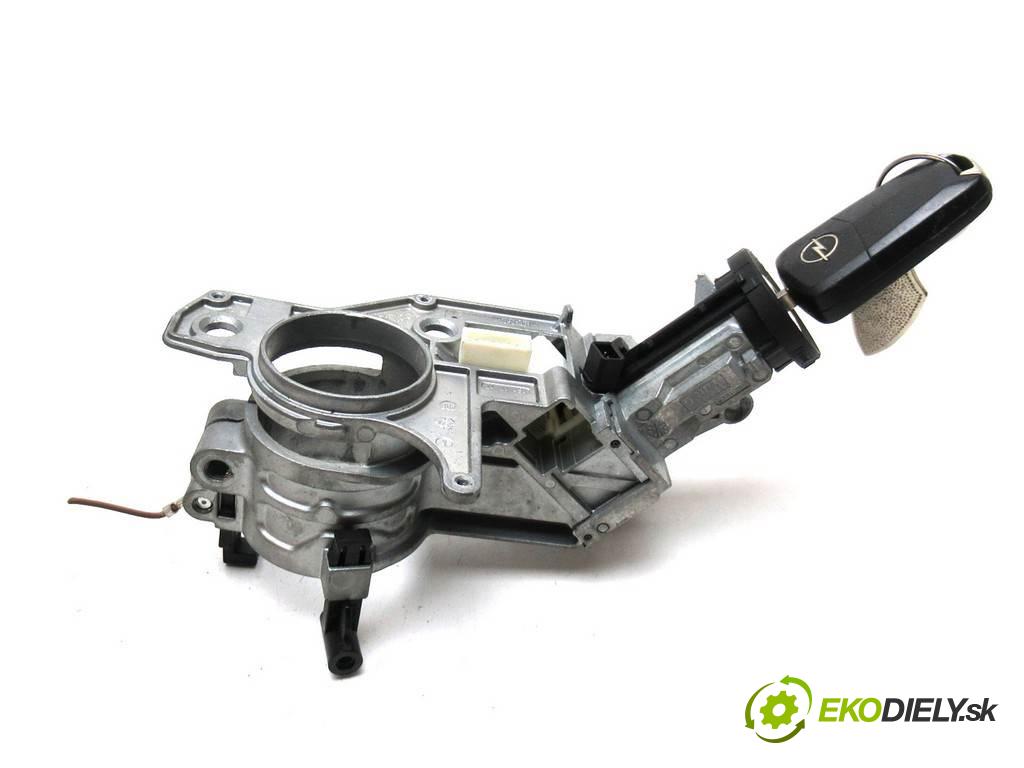 Opel Astra H 2004 66KW HATCHBACK 5D 1.4B 90KM 04-14 1364 spinačka ...