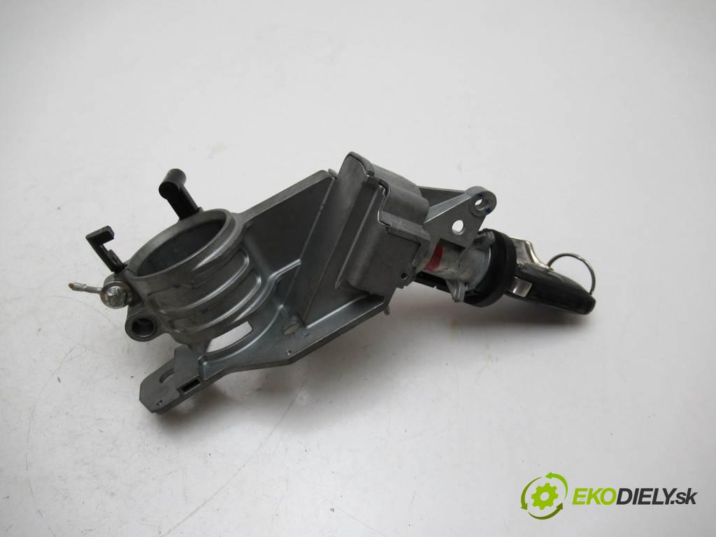 Opel Astra H 2004 66KW HATCHBACK 5D 1.4B 90KM 04-14 1364 spinačka ...
