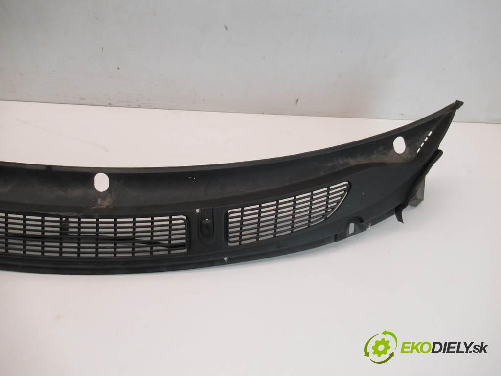 Skoda Roomster LIFT 2013 66 kW 1.6TDI 90KM 10-15 1600 Torpédo, plast ...