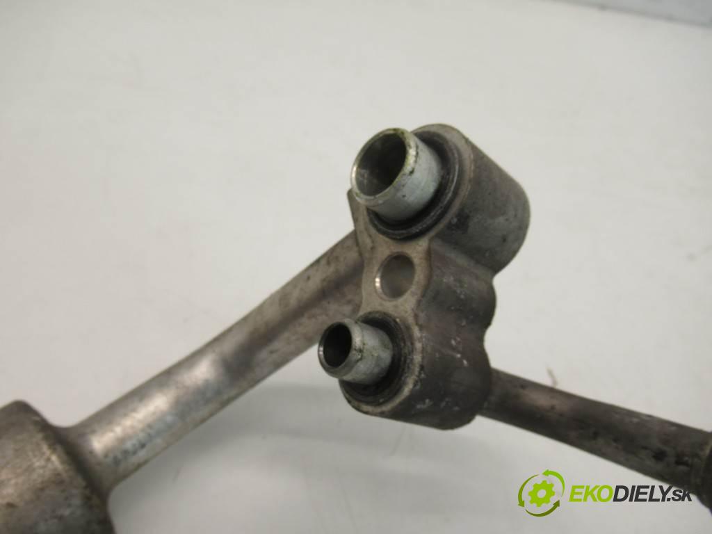 Fiat Croma 2005 108 kW KOMBI 5D 2.2B 147KM 05-11 2200 rúrka klimatizace ...