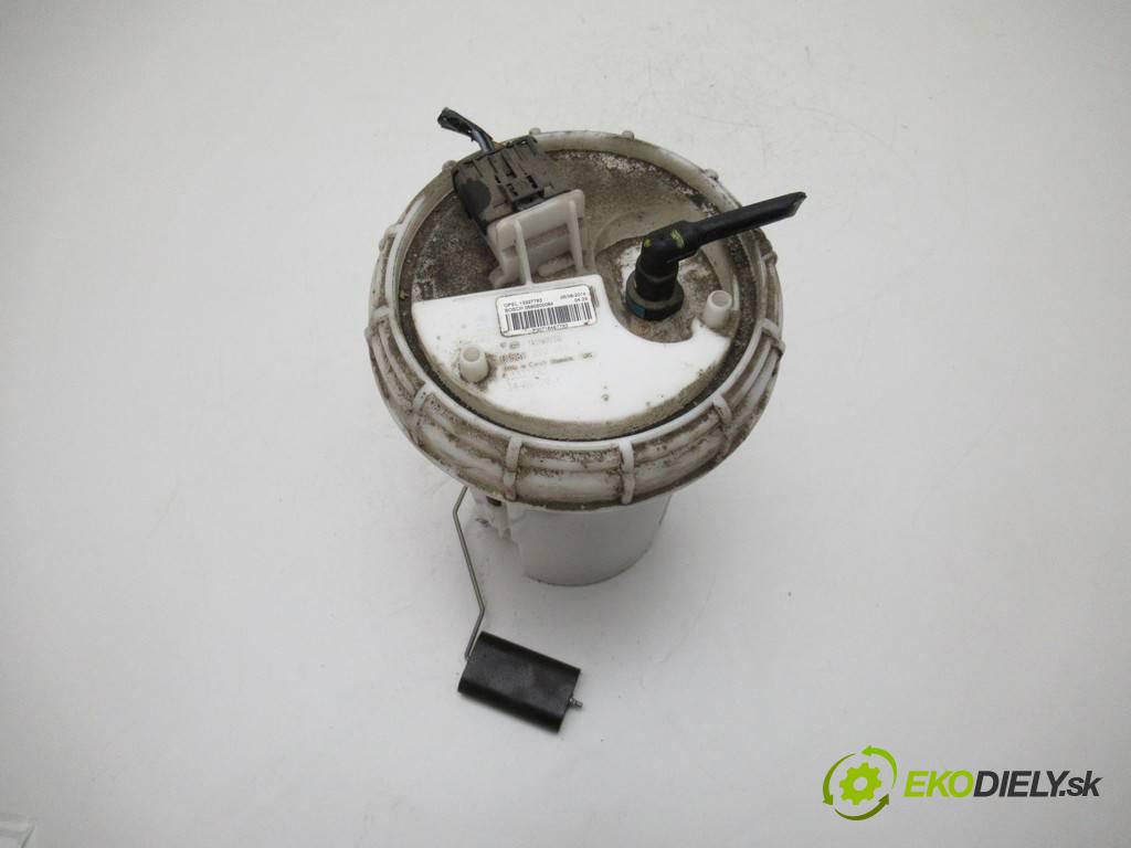 Opel Corsa D 2014 48 kW LIFT HATCHBACK 3D 1.0B 65KM 06-14 1000 Pumpa ...