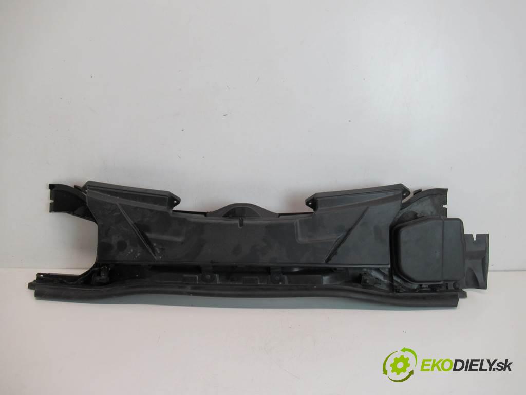 BMW X1 E84 2012 135KW 2.0D 184KM 09-15 1995 torpédo plast pod čelní ...