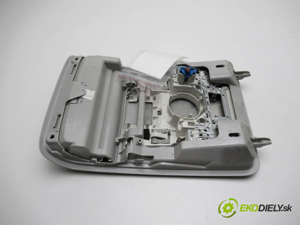 Volkswagen Jetta V 2008 90 kW SEDAN 4D 1.4TSI 122KM 05-11 1400 světlo ...