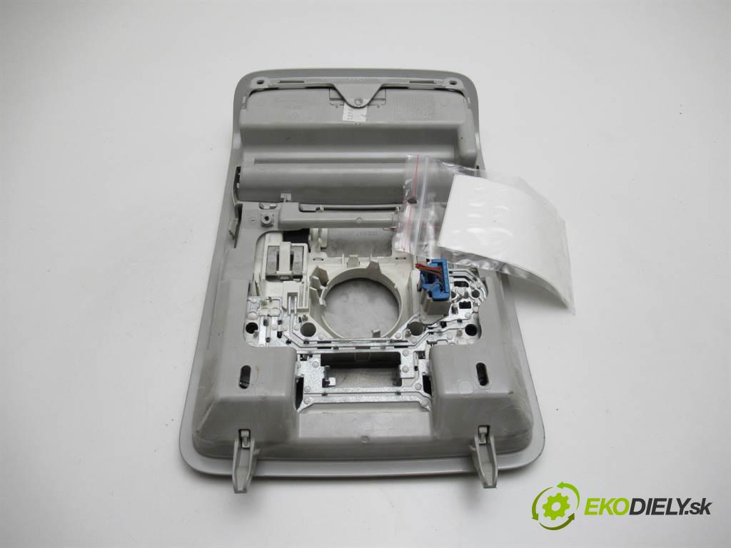 Volkswagen Jetta V 2008 90 kW SEDAN 4D 1.4TSI 122KM 05-11 1400 světlo ...