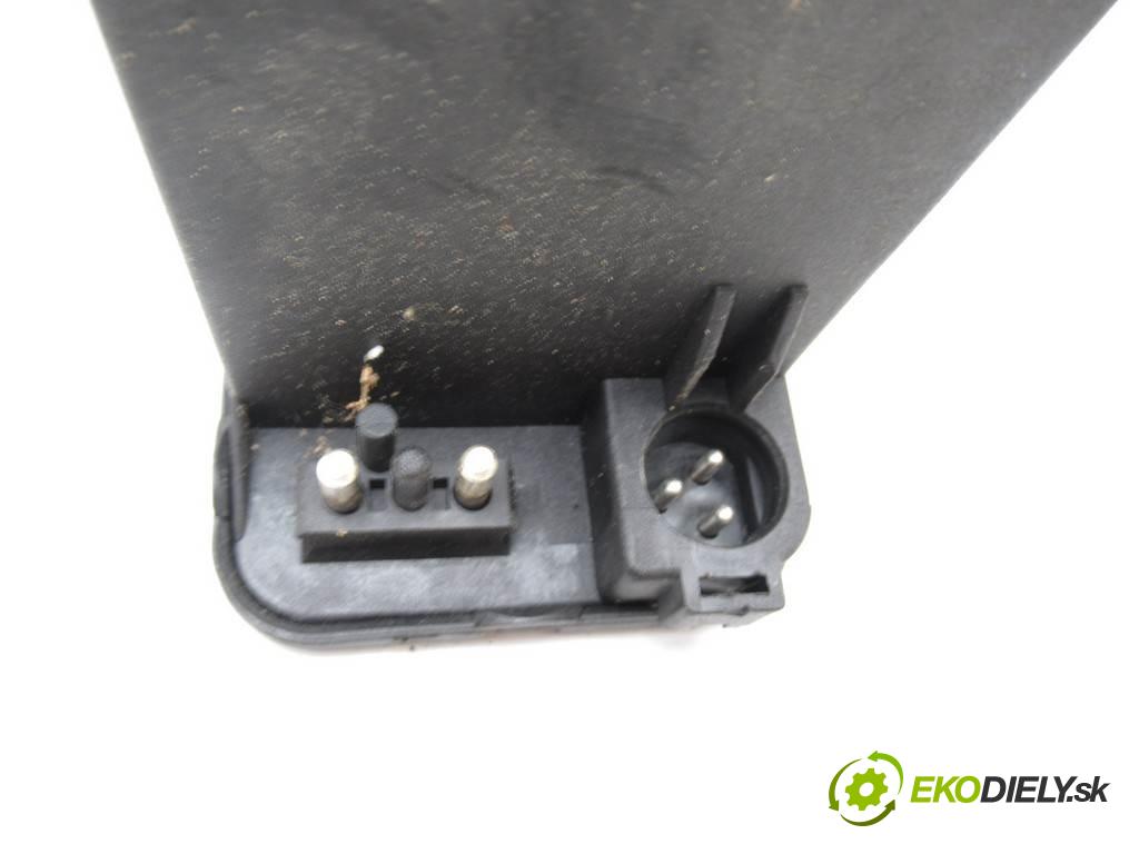 Mercedes-Benz W124 1991 97 kW KARAWAN 2.3B 136KM 84-97 2300 pumpa ...