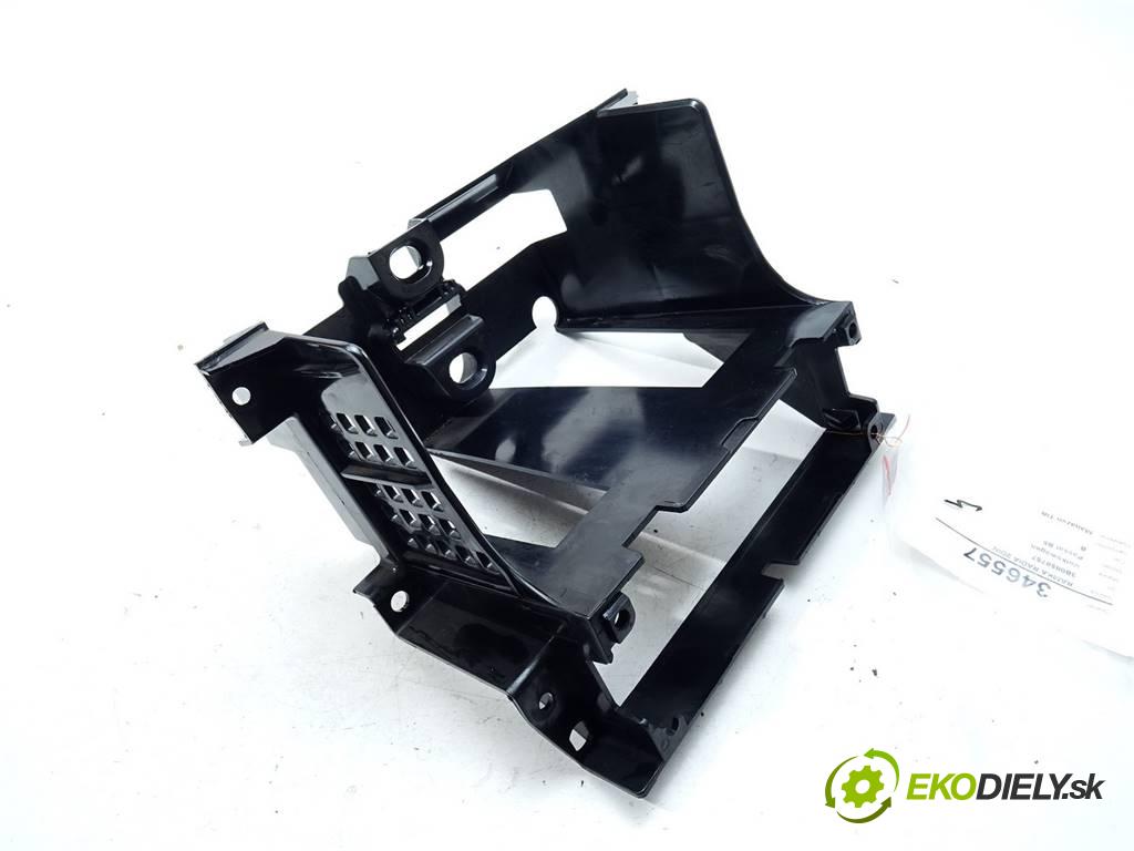 Volkswagen Passat B5 . rámeček radia 2DIN 3B0858757 | EkoDily.cz