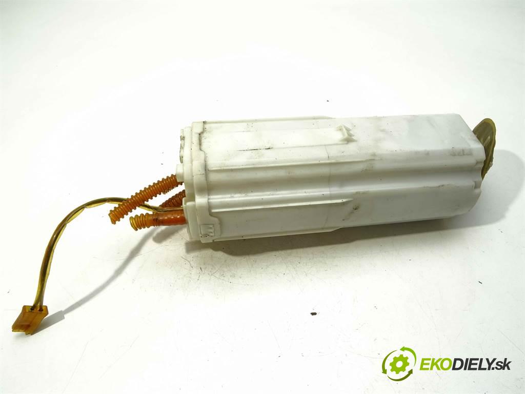 Audi S8 D3 A8 5.2B V10 450KM 06-10 pumpa paliva vnitřní 4E0919087H ...