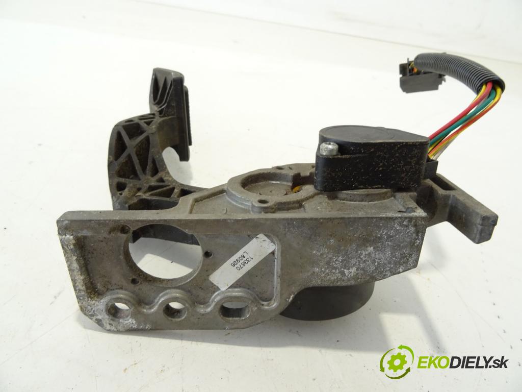 VOLVO FL6 1985 - 2000 FL 608 pedal plynového pedálu 21116880 | EkoDily.cz