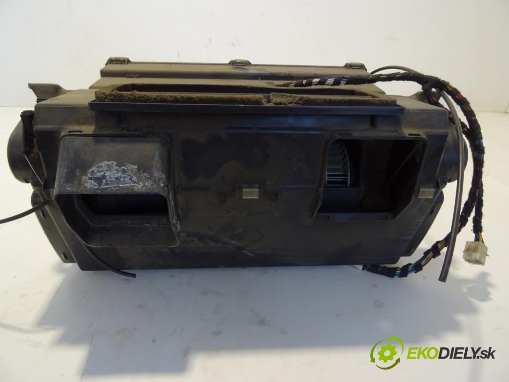 VOLVO FL6 1985 - 2000 FL 608 topné těleso radiátor topení KOMBAJN ...