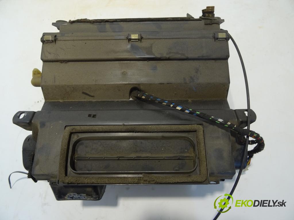 VOLVO FL6 1985 - 2000 FL 608 topné těleso radiátor topení KOMBAJN ...