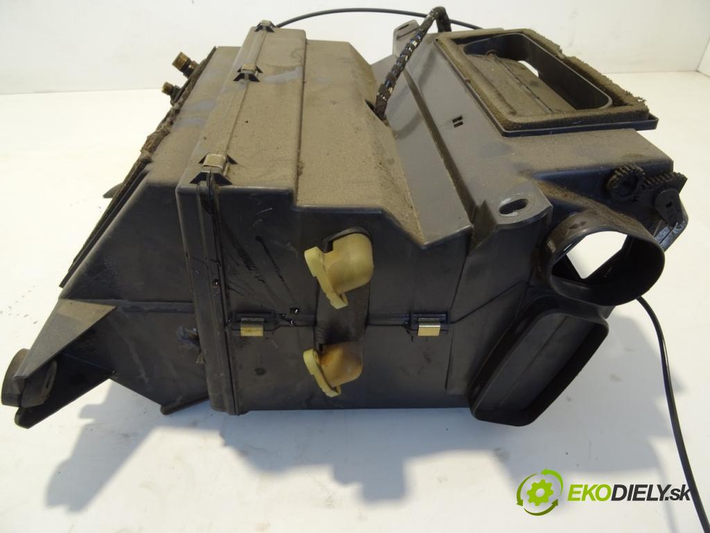 VOLVO FL6 1985 - 2000 FL 608 topné těleso radiátor topení KOMBAJN ...