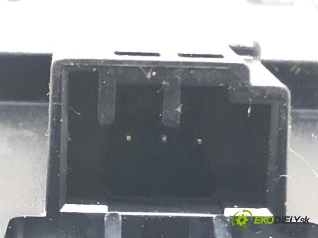 VOLVO V50 (545) 2003 - 2012 2.0 D 100 kW [136 KM] olej napędowy 2004 ...