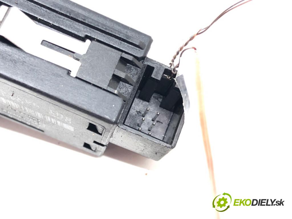 AUDI Q3 (8UB, 8UG) 2011 - 2018 2.0 TFSI quattro 147 kW [200 KM] benzyna ...