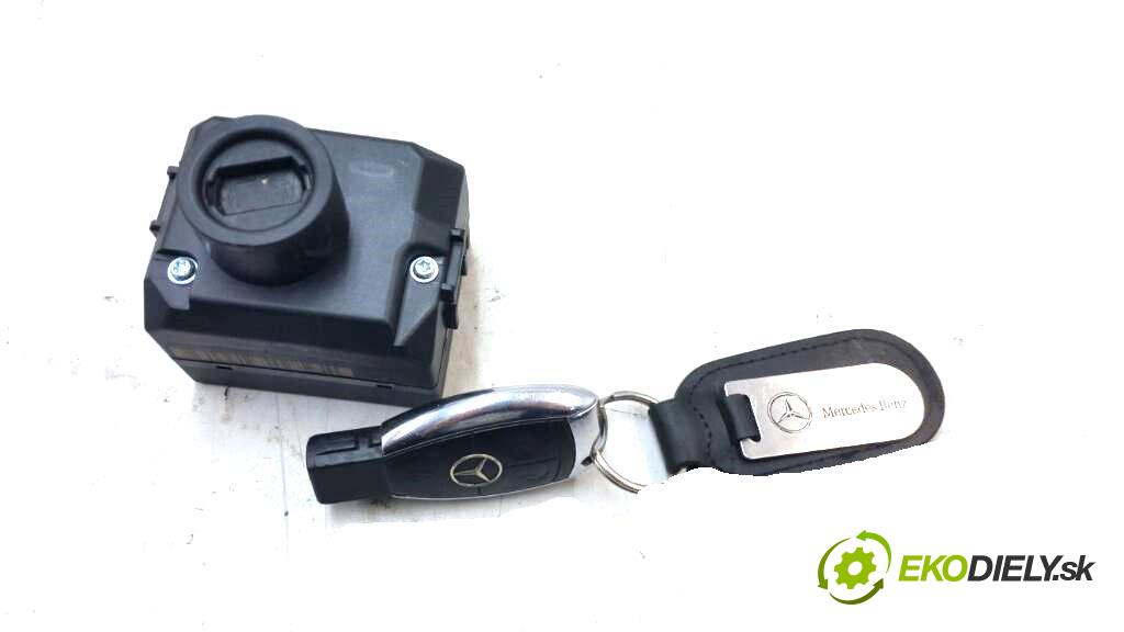 MERCEDES W221 S500 2008 388 kW S500 5.5 spinačka 2215450708 (Spínacie ...