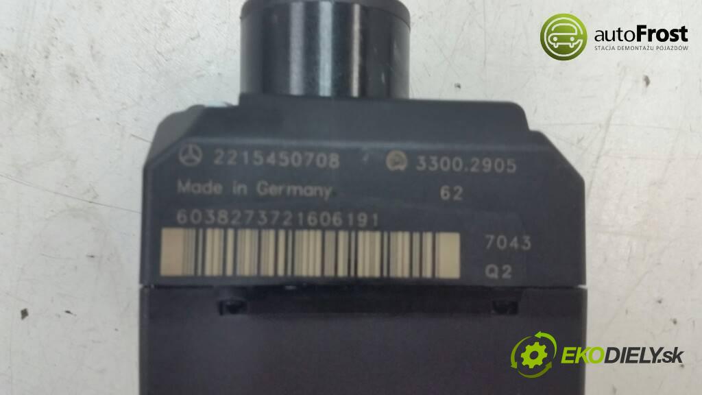 MERCEDES W221 S500 2008 388 kW S500 5.5 spinačka 2215450708 (Spínacie ...