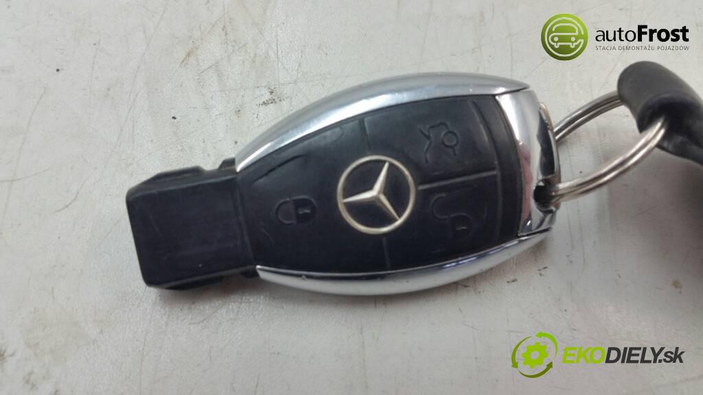 MERCEDES W221 S500 2008 388 kW S500 5.5 spinačka 2215450708 (Spínacie ...