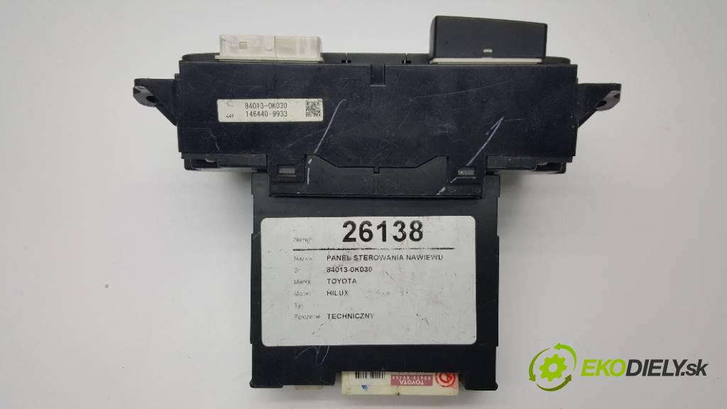 TOYOTA HILUX 2011 144 KM 3.0 Panel ovládaní topení 84013-0K030 ...