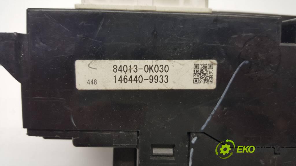 TOYOTA HILUX 2011 144 KM 3.0 Panel ovládaní topení 84013-0K030 ...