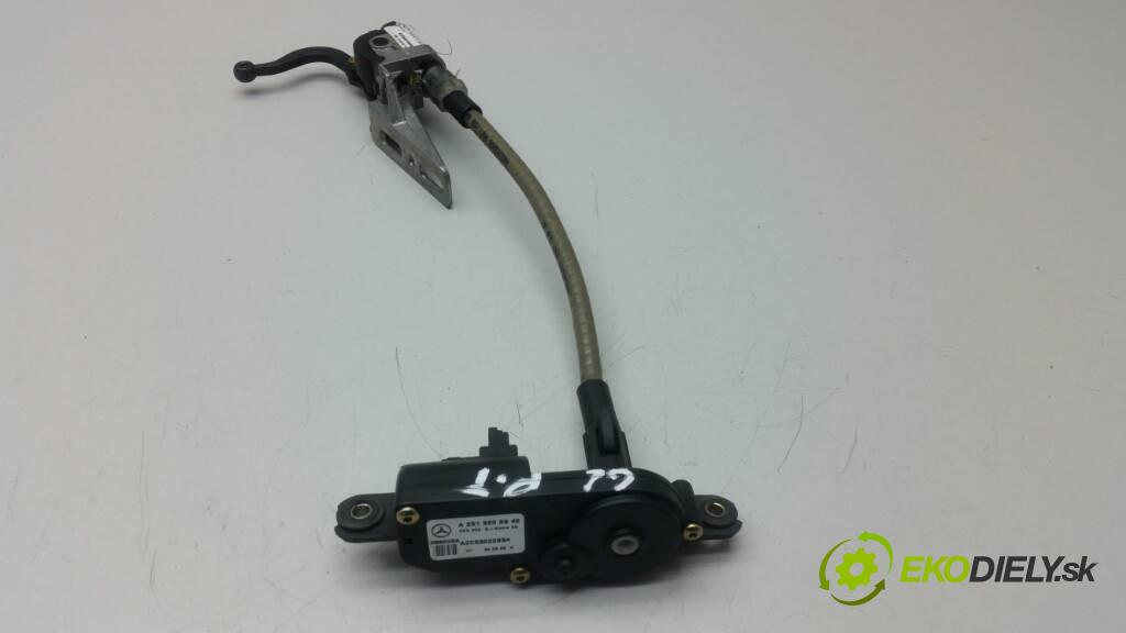 MERCEDES-BENZ GL420 CDI X164 2007 306 kW X164 4.0 motorek okna zadní ...