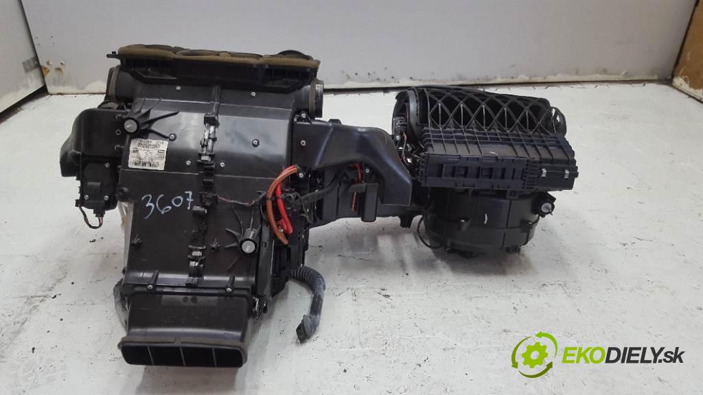 MERCEDES-BENZ R350 W251 LIFT 2010 195kW W251 LIFT 2987 Výhrevné teleso ...