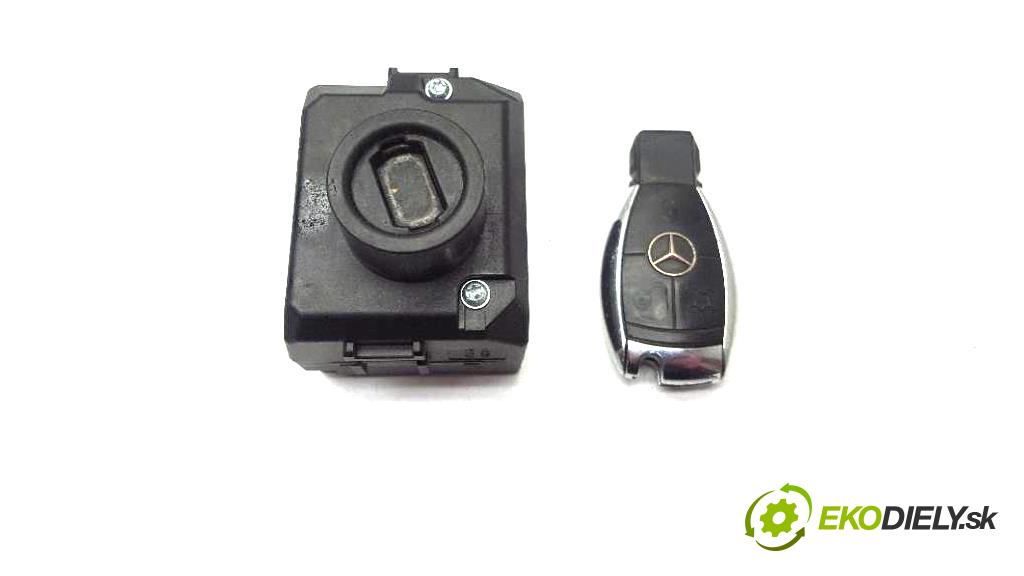 MERCEDES W221 S500 2008 388 kW S500 5.5 spinačka 2215450708 (Spínacie ...