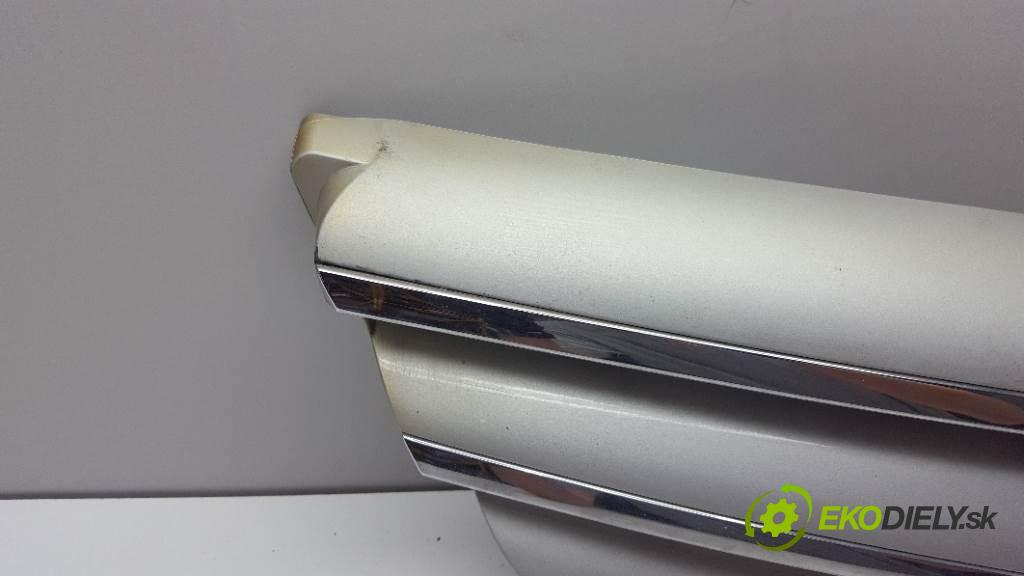 MERCEDES-BENZ B180 CDI W245 2005 80kw W245 1992 mřížka maska ...