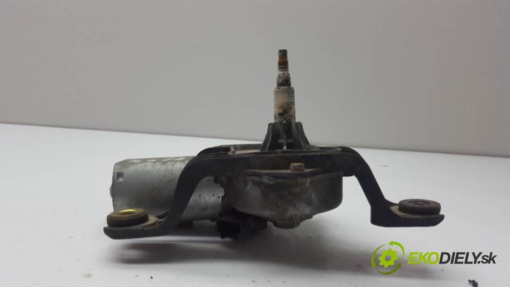 MERCEDES-BENZ B180 CDI W245 2005 80kw W245 1992 motorek stěračů zadní ...